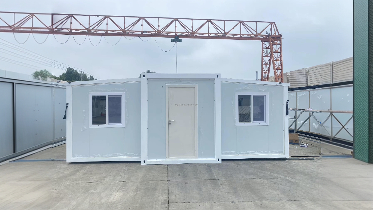 Portable 6m X 4m Expandable Stackable Prefab Container Homes Heavy Duty ...